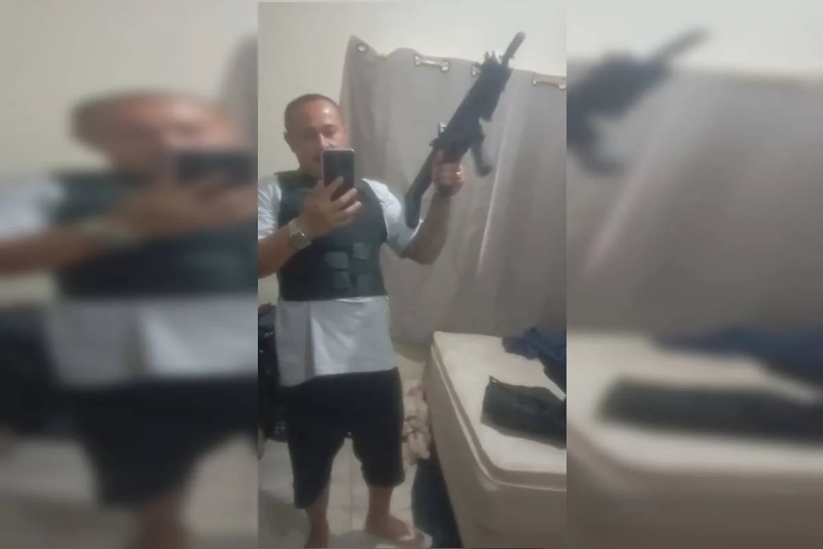 Bandido armado exibiu fuzis nas redes sociais - Imprensa Pública